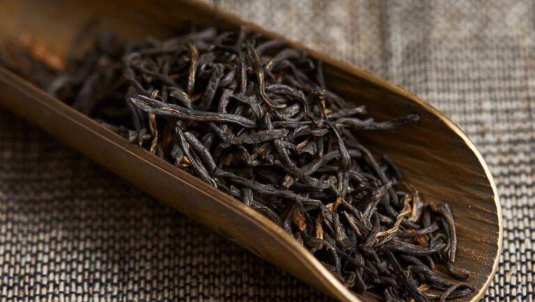 Keemun Tea- Origin, History, Brewing Method, and Health Benefits ...